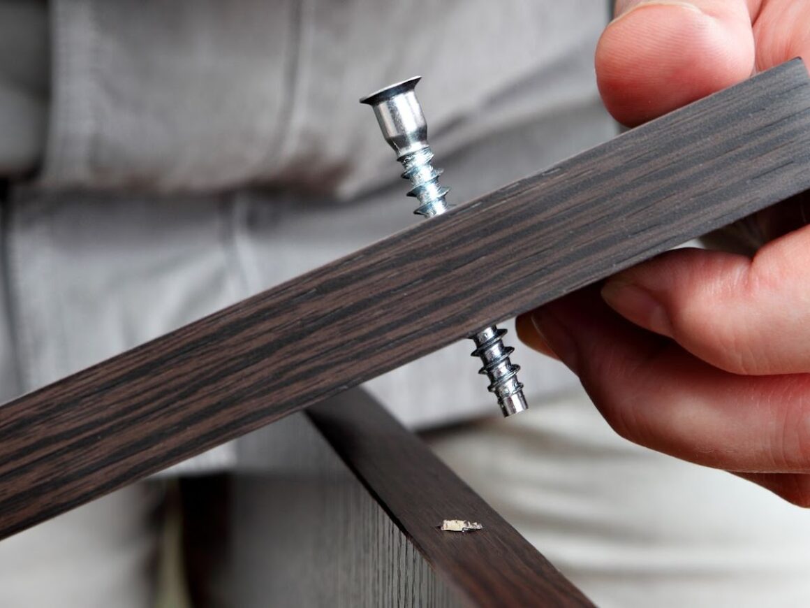 Ways to remove a stuck screw without destroying your home ...